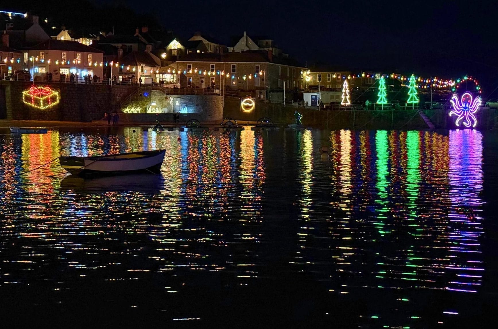 Exploring Mousehole at Christmas time | Dreams of Cornwall | Cornish ...